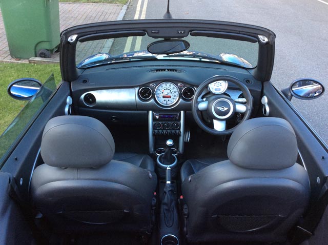 Mini Cooper S Convertible manual 4 seater Hire, Auckland - Rentaclassic